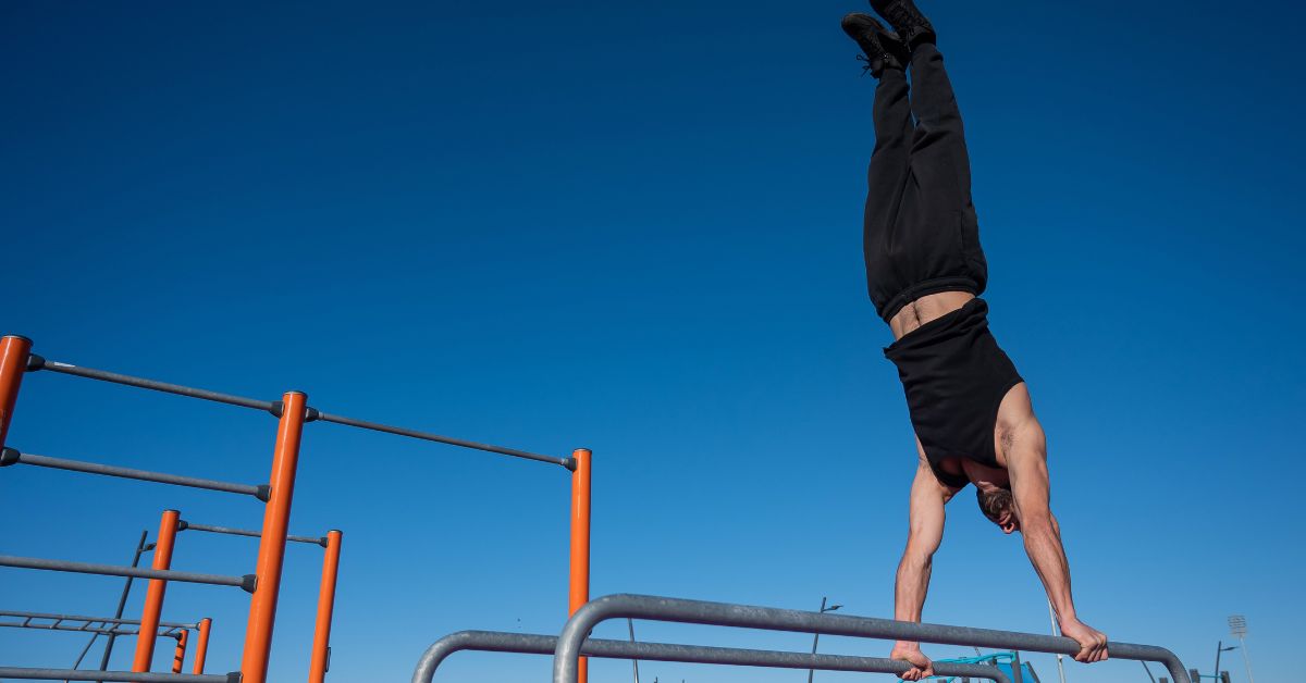 How to do Calisthenics Handstand: Complete 8 Step-by-Step Training