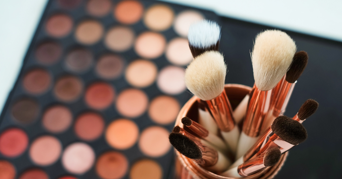 HD Makeup vs Normal Makeup: Key Difference & Application Tip